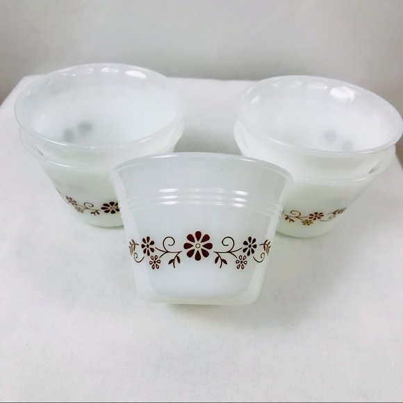 Dynaware | Kitchen | Vintage Dynaware Milk Glass Dessert Cups Set Of ...